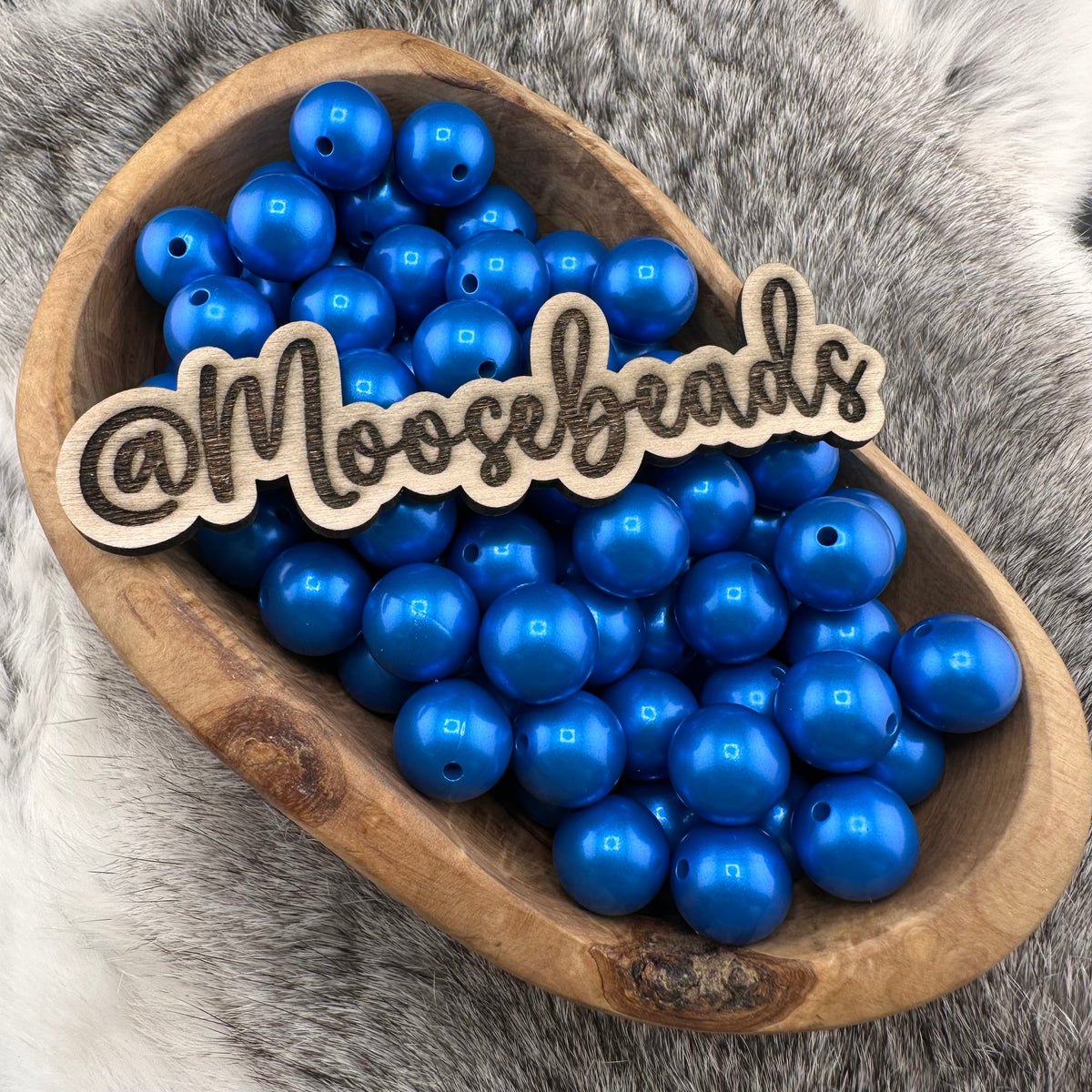 15-211 Metallic Blue 15mm Silicone Bead – Platinum Moose Beads and Supplies