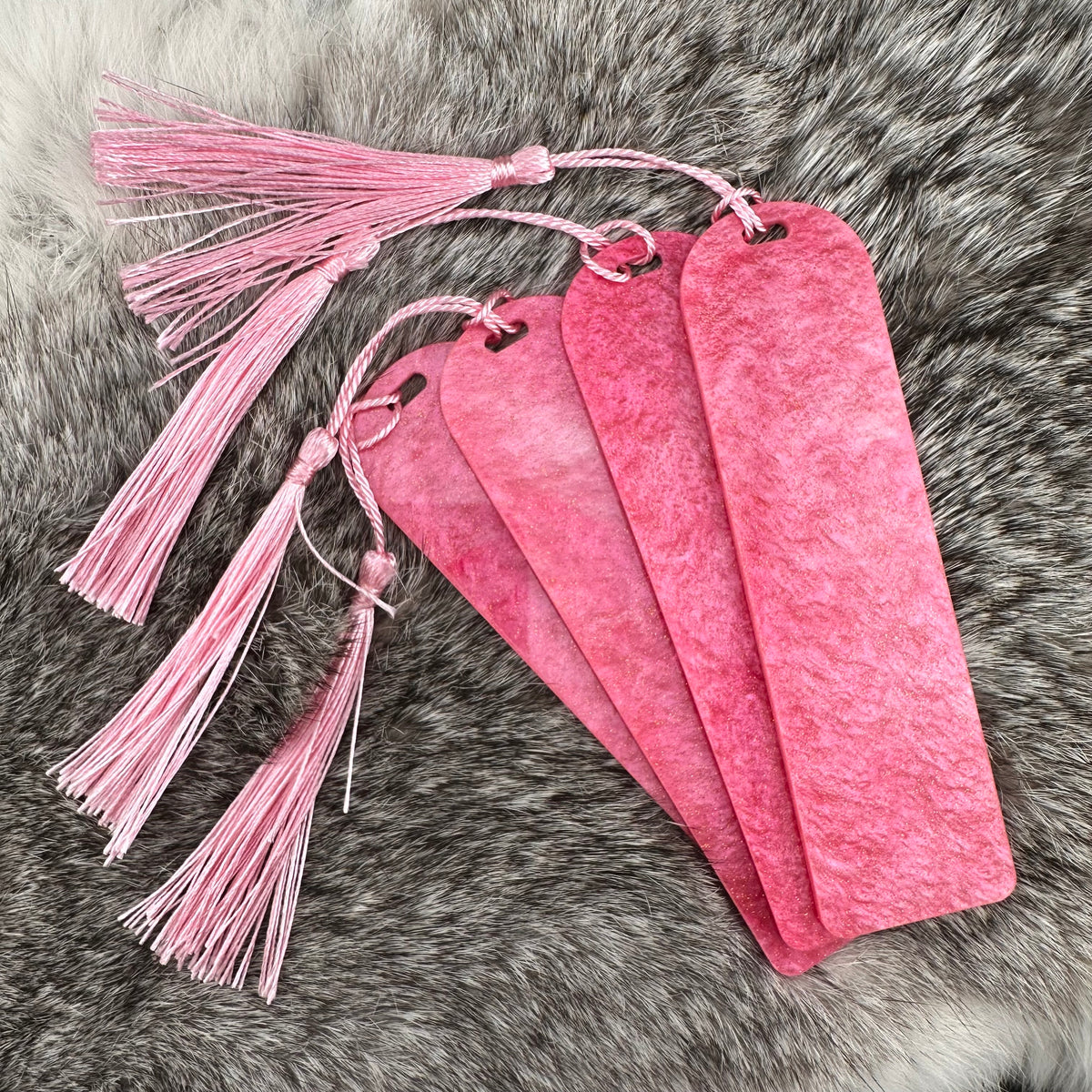 Pearlescent PINK Acrylic Beadable Bookmark w/ Tassel – Platinum Moose ...