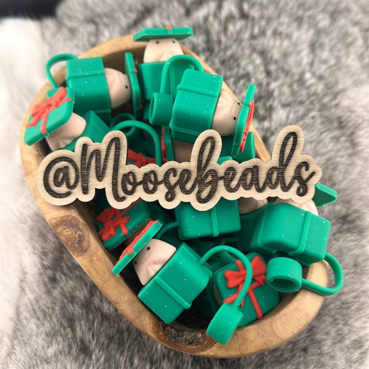 BST-16 GREEN Gift Wrapped Richard SILICONE Straw Topper EXCLUSIVE (M.A ...